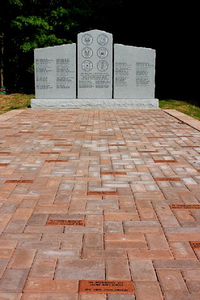 Unique engraved brick pattern : Bricks R Us